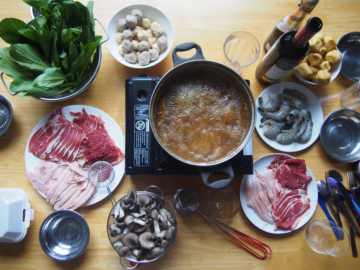 Hot Pot Night Behind the Shop – Wonder Pens