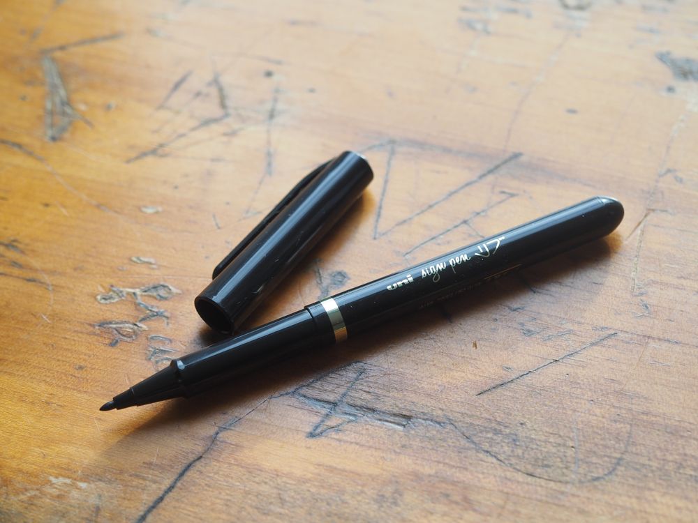 Uni-ball Sign Pen - Black – Wonder Pens