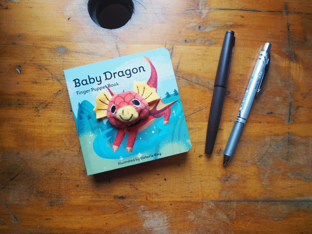 Baby Dragon: Finger Puppet Book by Victoria Yang – Wonder Pens