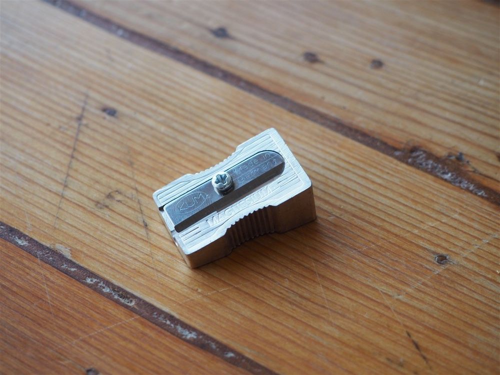 KUM Magnesium Pencil Sharpener (400-1K) – Wonder Pens