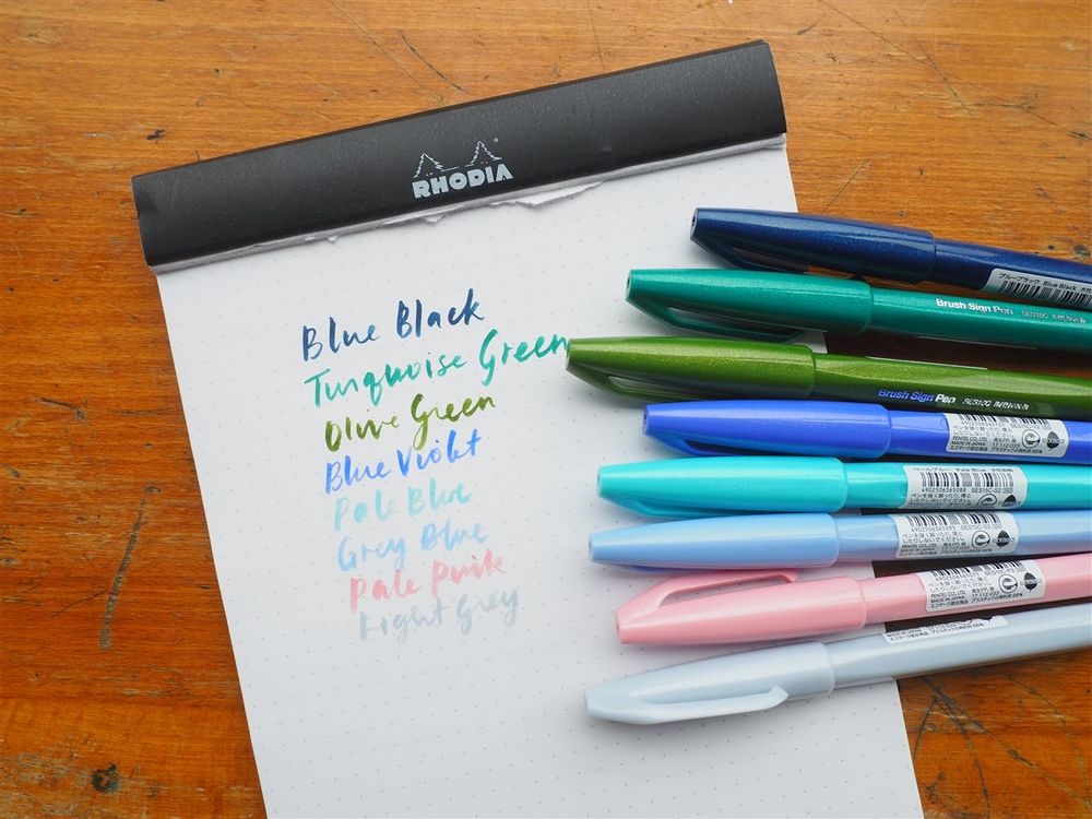 Pentel Brush Sign Pen - Olive Green – Wonder Pens